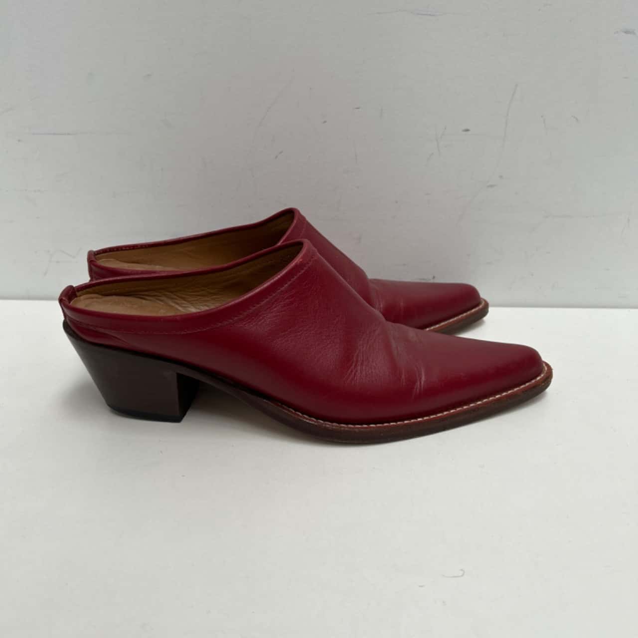 R.M. Williams Size 7.5 Red Leather Mules (s)