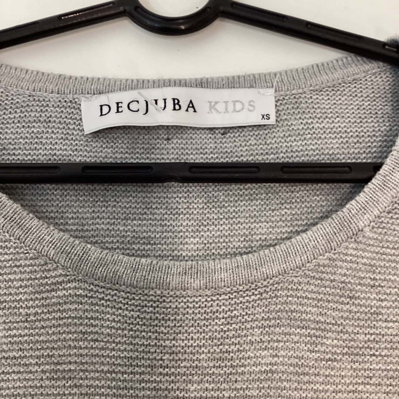 Decjuba Kids Size XS grey Jumpers