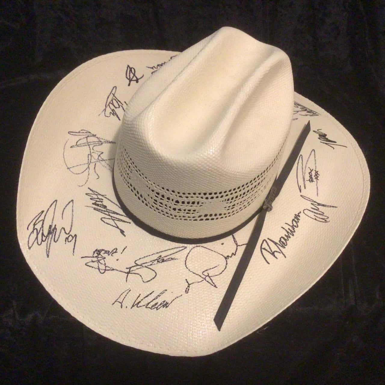 Bangora Twister Signed Cowboy Hat From Deni Ute Muster 2019 (s)