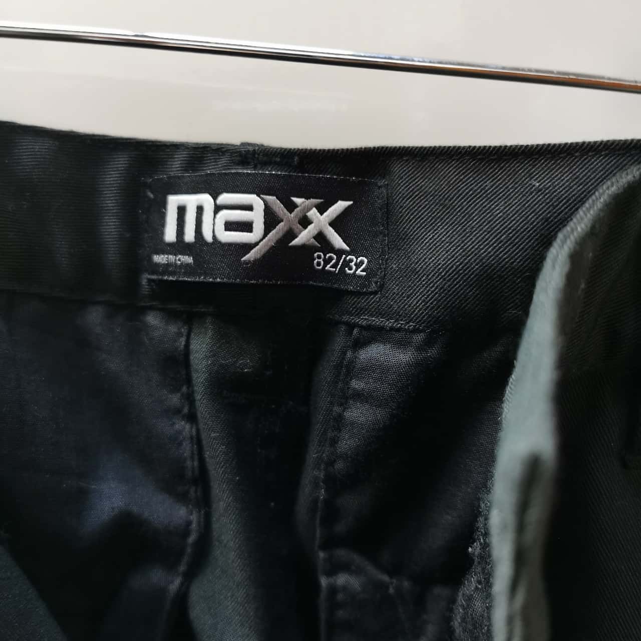 Mens Size 32 Black Maxx shorts (s)
