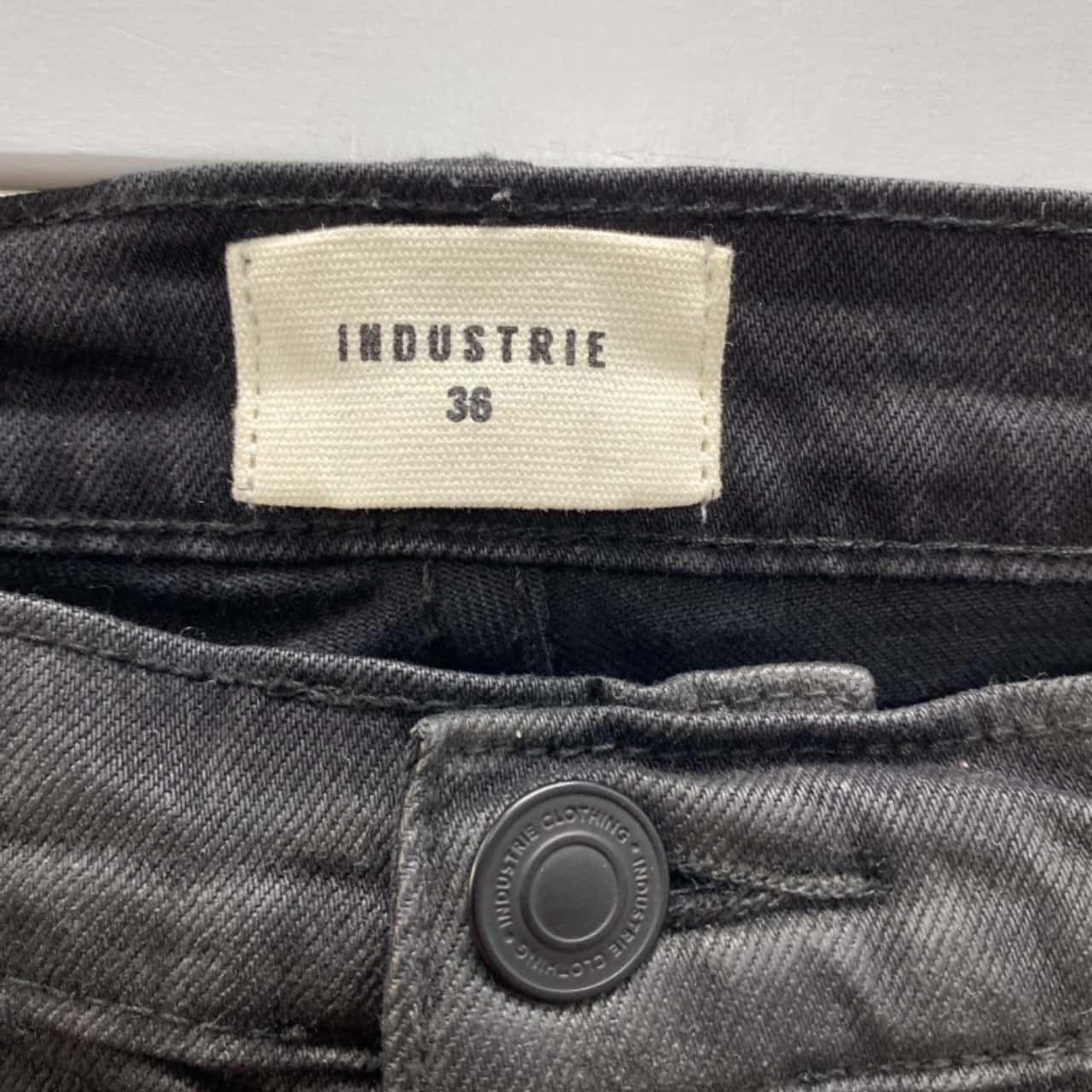 Industrie Mens Size 36 Straight Jeans Grey