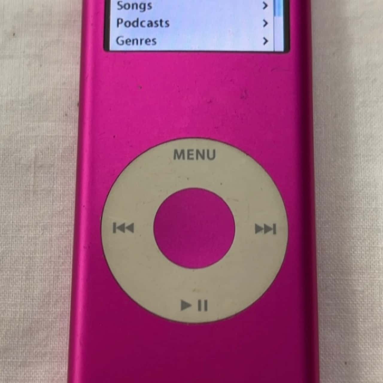 4 GB Pink iPod Nano Generation 2 Working