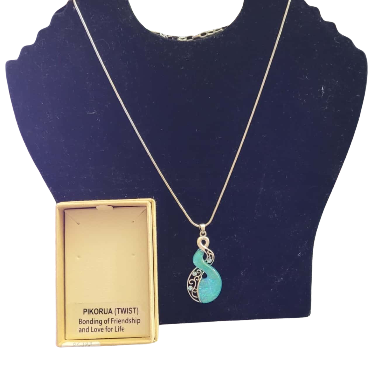 Pikora Twist Necklace(s)