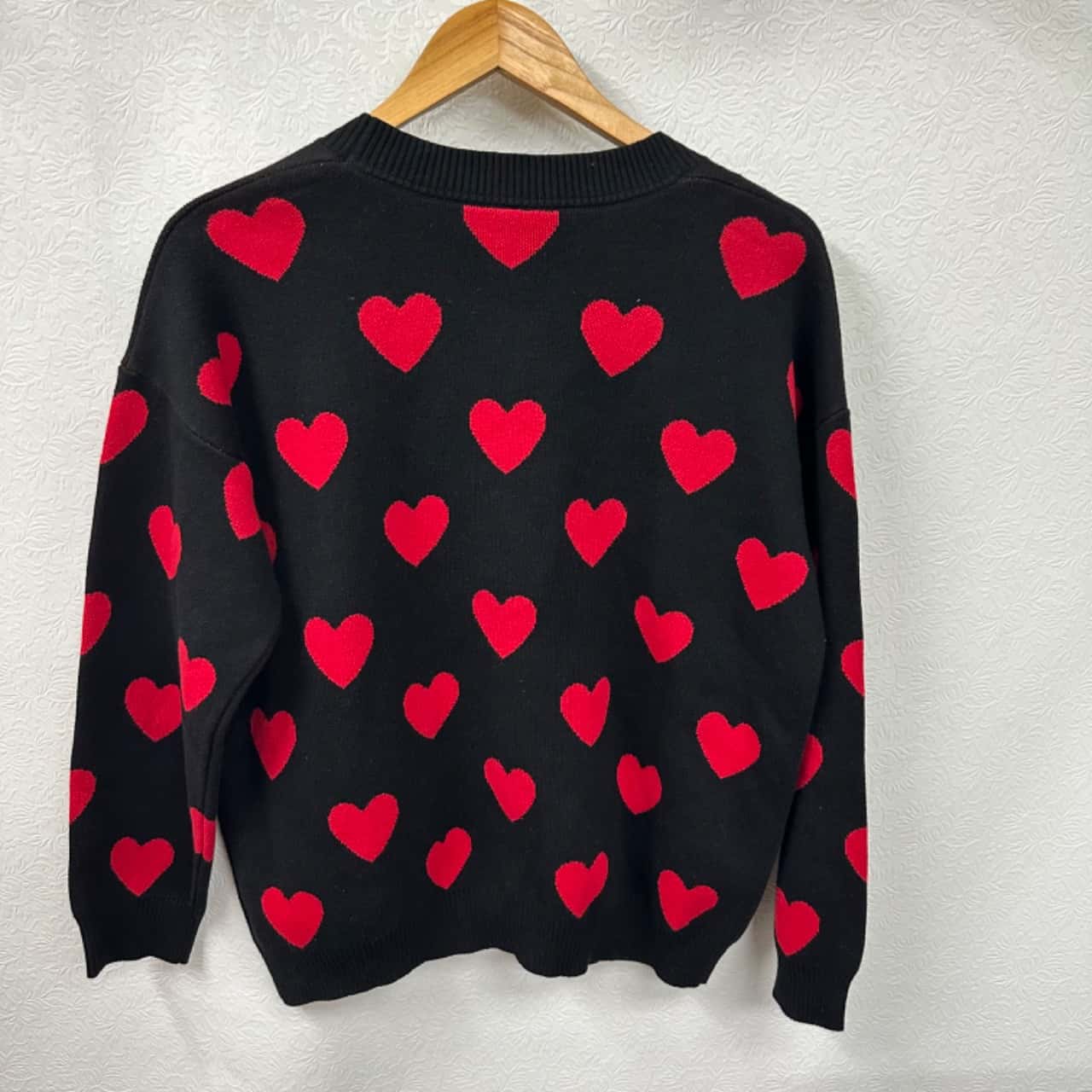 Dangerfield Womens Size 10 Cardigan Black with red heart pattern(s)