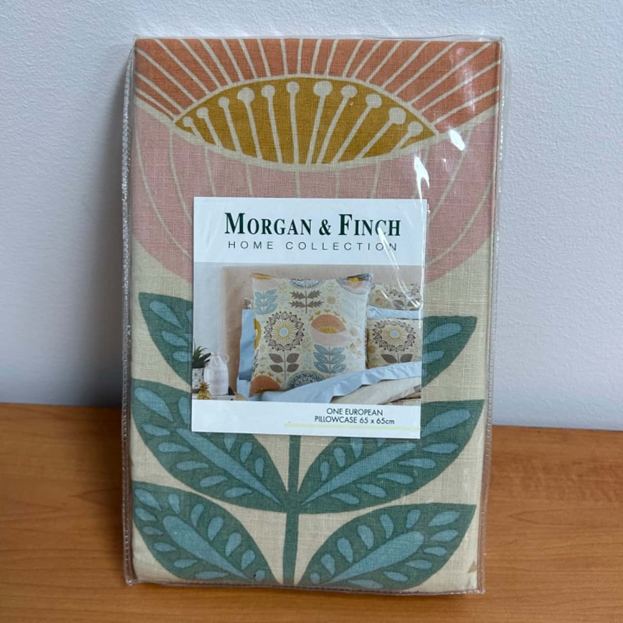 NEW - Morgan & Finch home collection European pillow case 65x65(s)