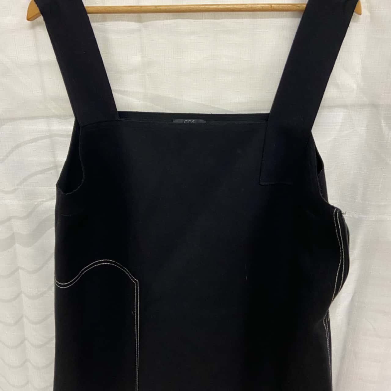 COS Womens Size 44 Sleeveless Black Tank Style(s)