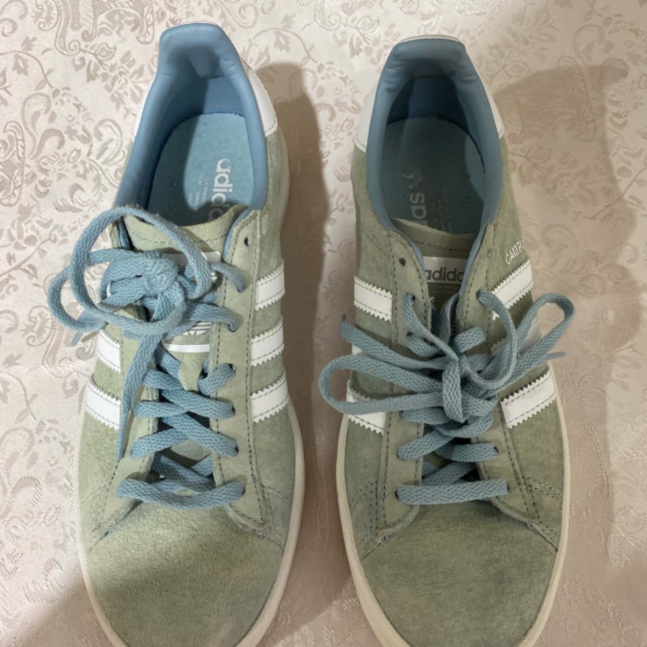 Adidas Womens Size 7 Teal shoes (s)