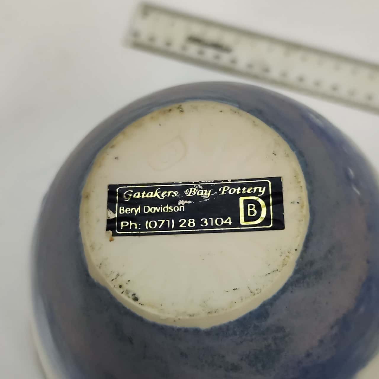 Gatakers Bay Pottery Vase (s)