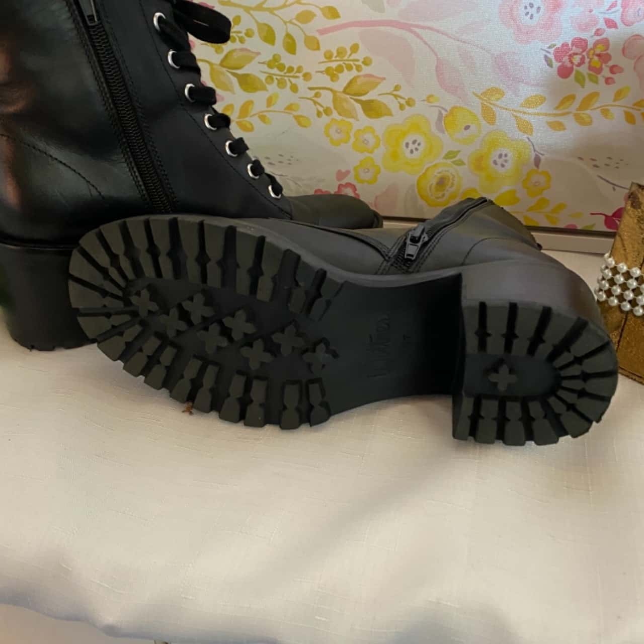 Wittner Womens Size 37 Black boots (s)