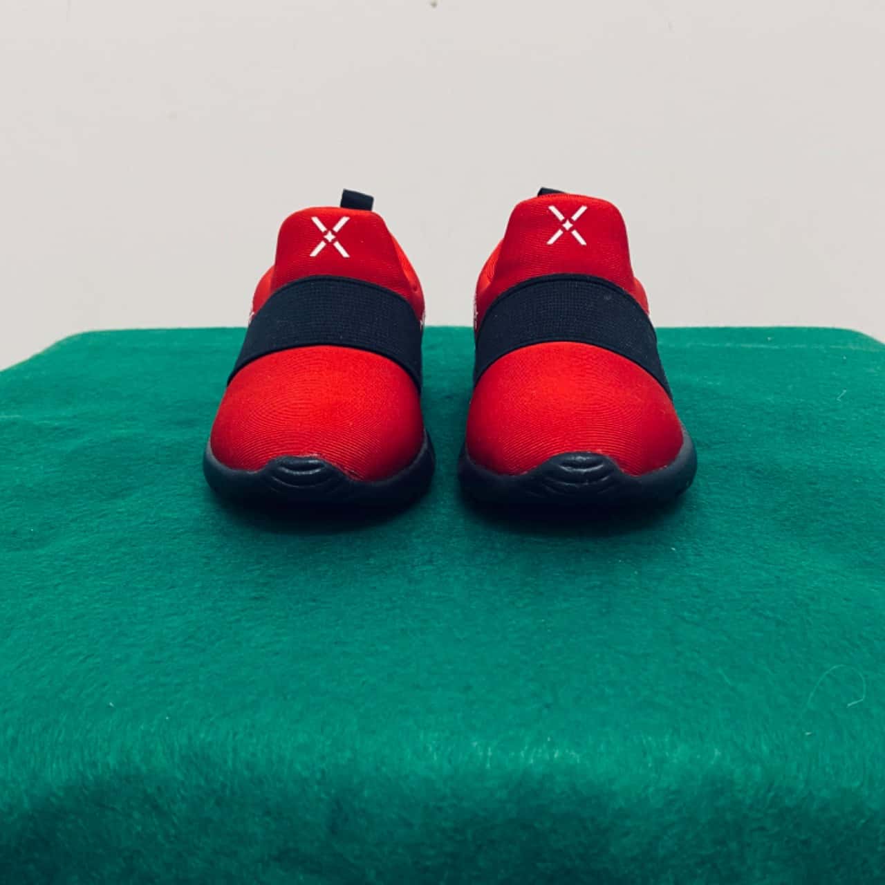 Mixkix Size 7 AU, 7 UK, 5 US, 23 EU Red Toddlers Sneakers (s)