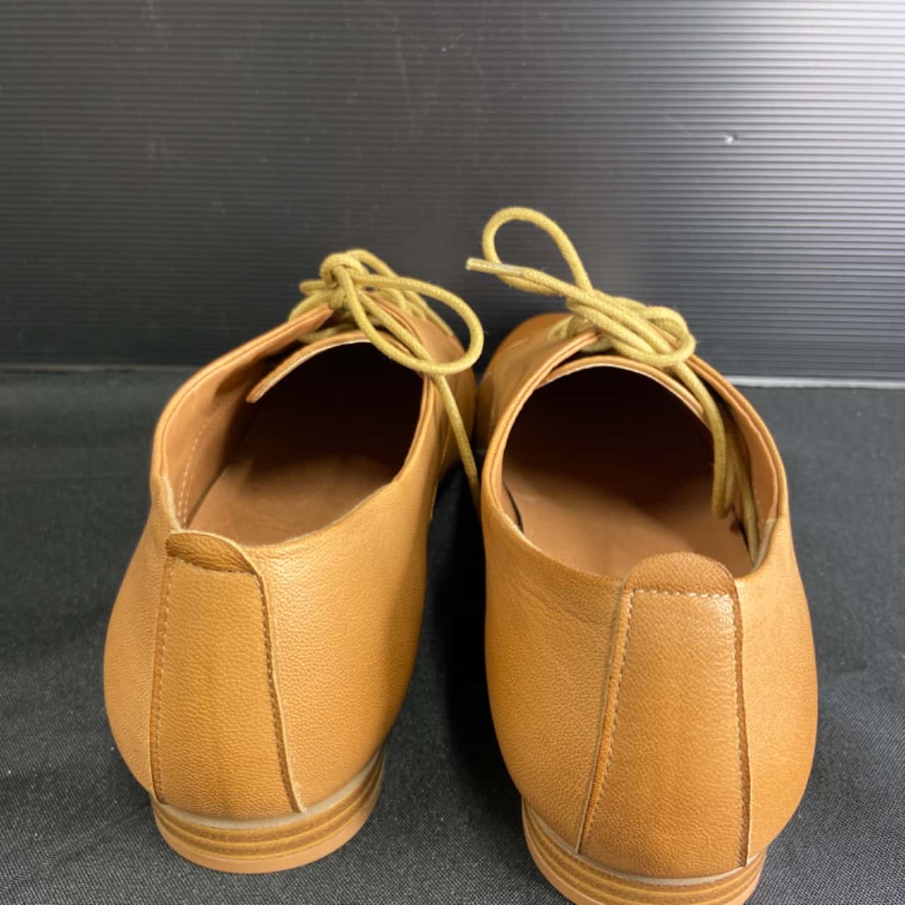 Womens Size 10 Light Tan Shoes