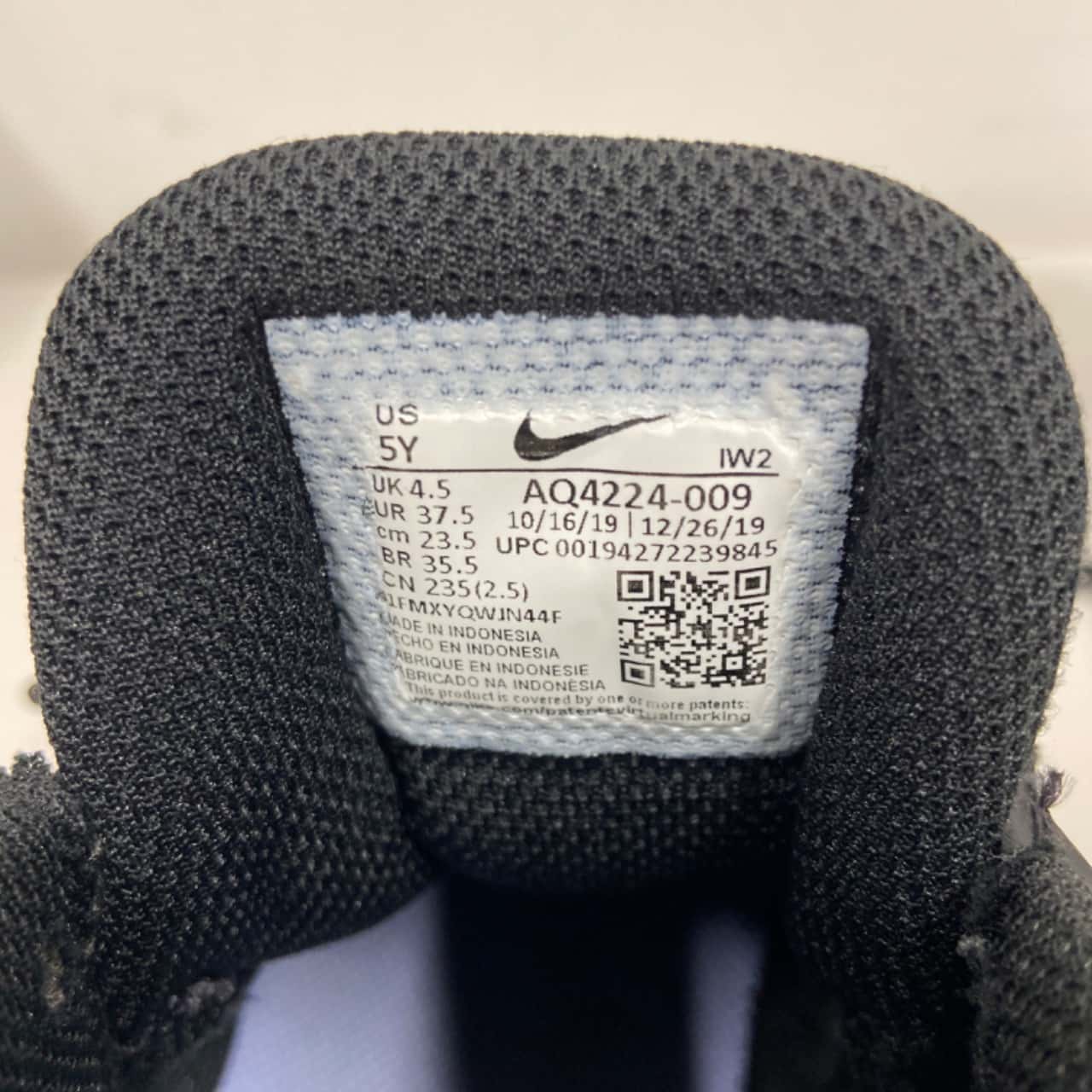 Nike Kids Size 4.5 Shoes Black / Purple / White (s)