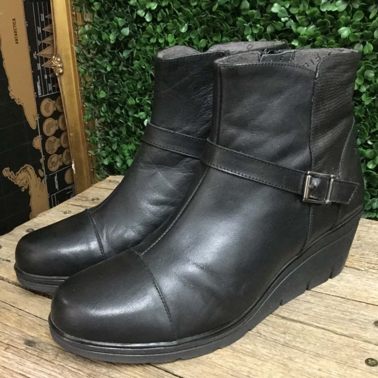 Fluchos Women’s Black Ankle Boots size 39(s)