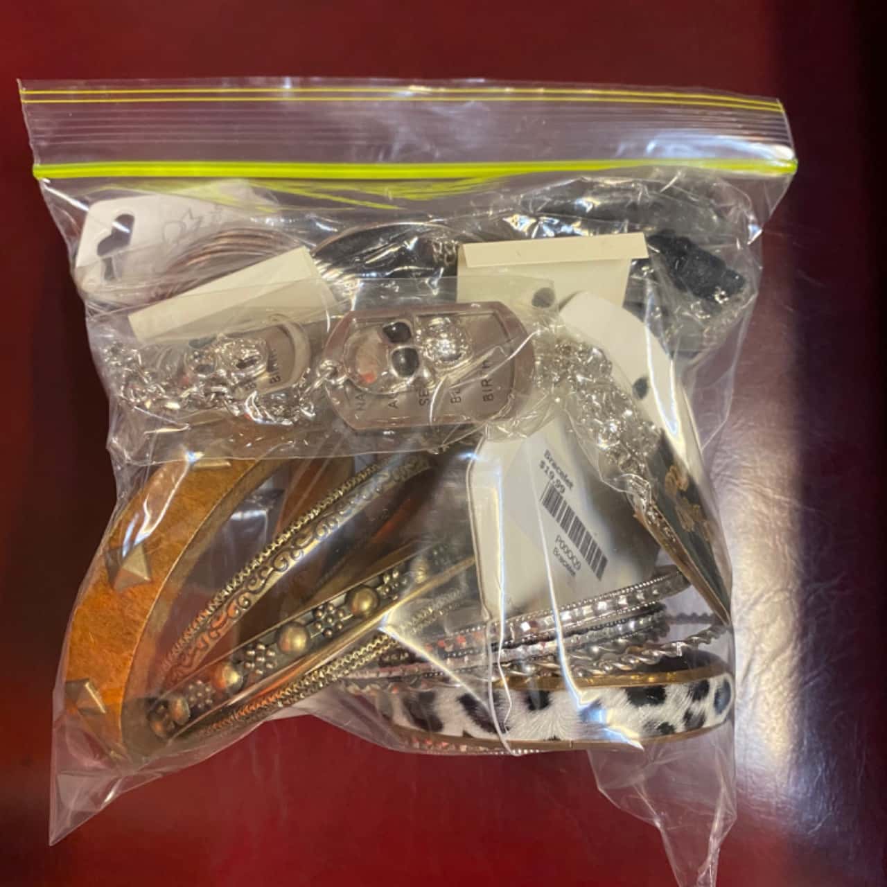 Bag 40- Womens Costume Jewellery Asstd bag(s)