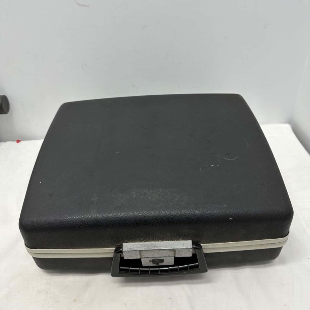 Vintage Typewriter Imperial Safari in Carry Case(s)