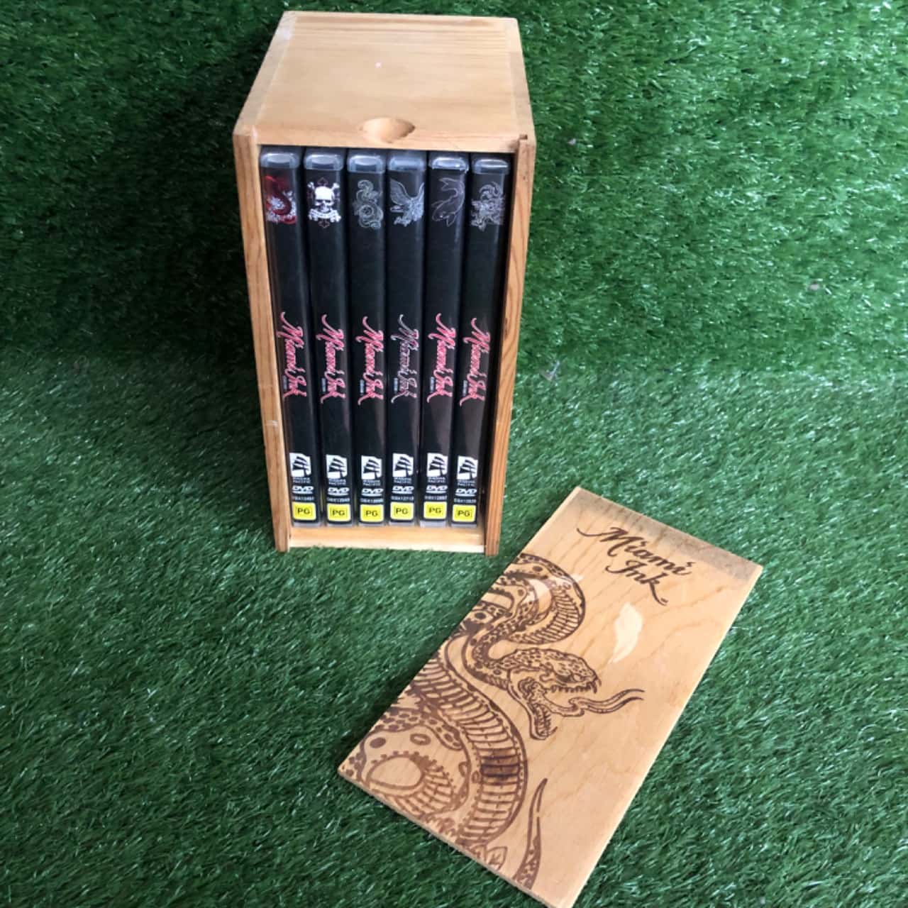 Miami Ink DVD Collection Series 1-6 (Wooden Box Set)(s)