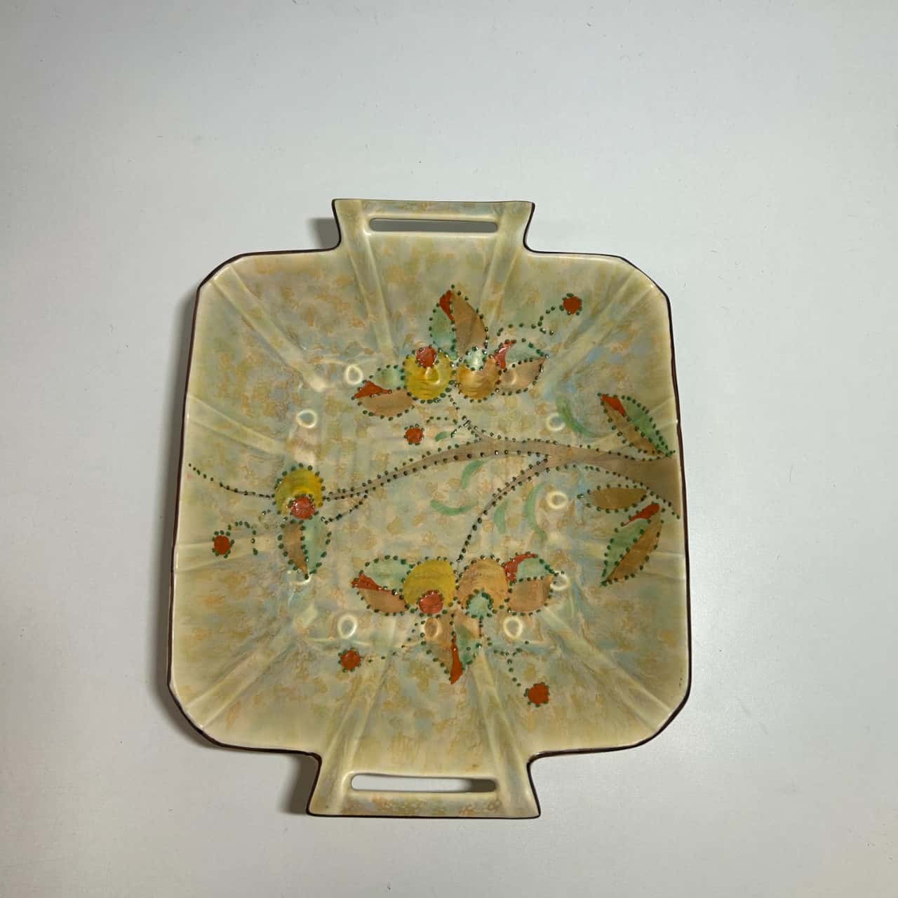 BESWICK 359 Made in England Dish.