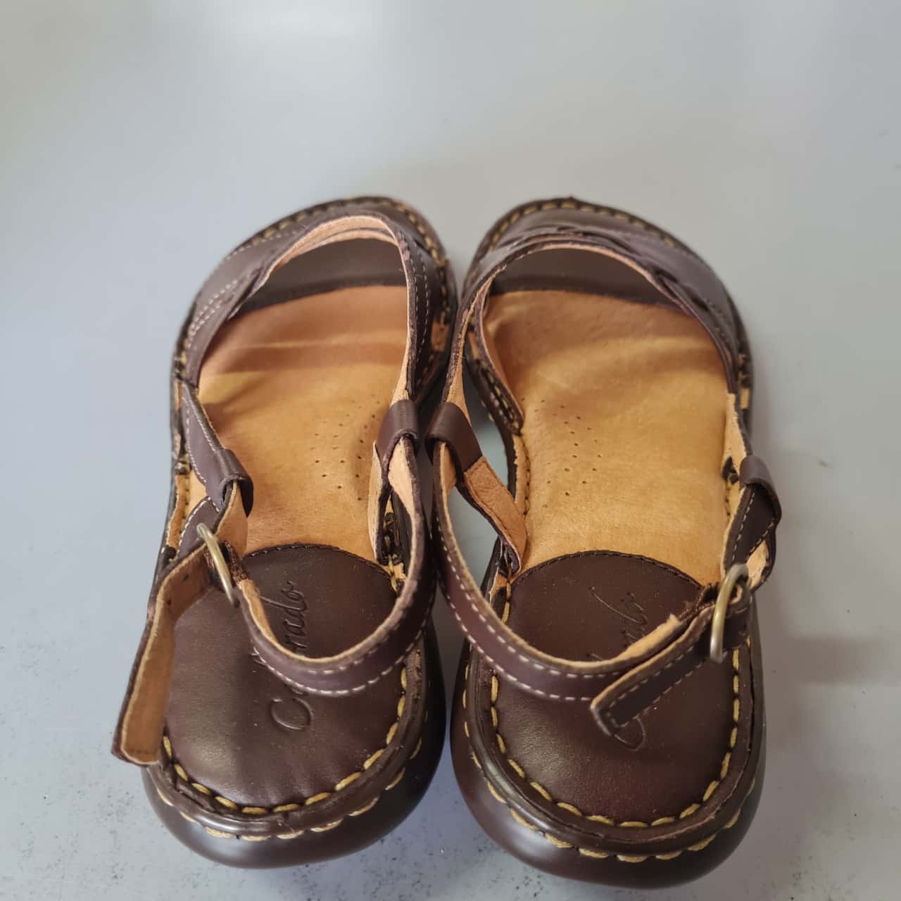 Colorado Womens Size 7 Brown Venetia Leather Sandals BNWT (s)