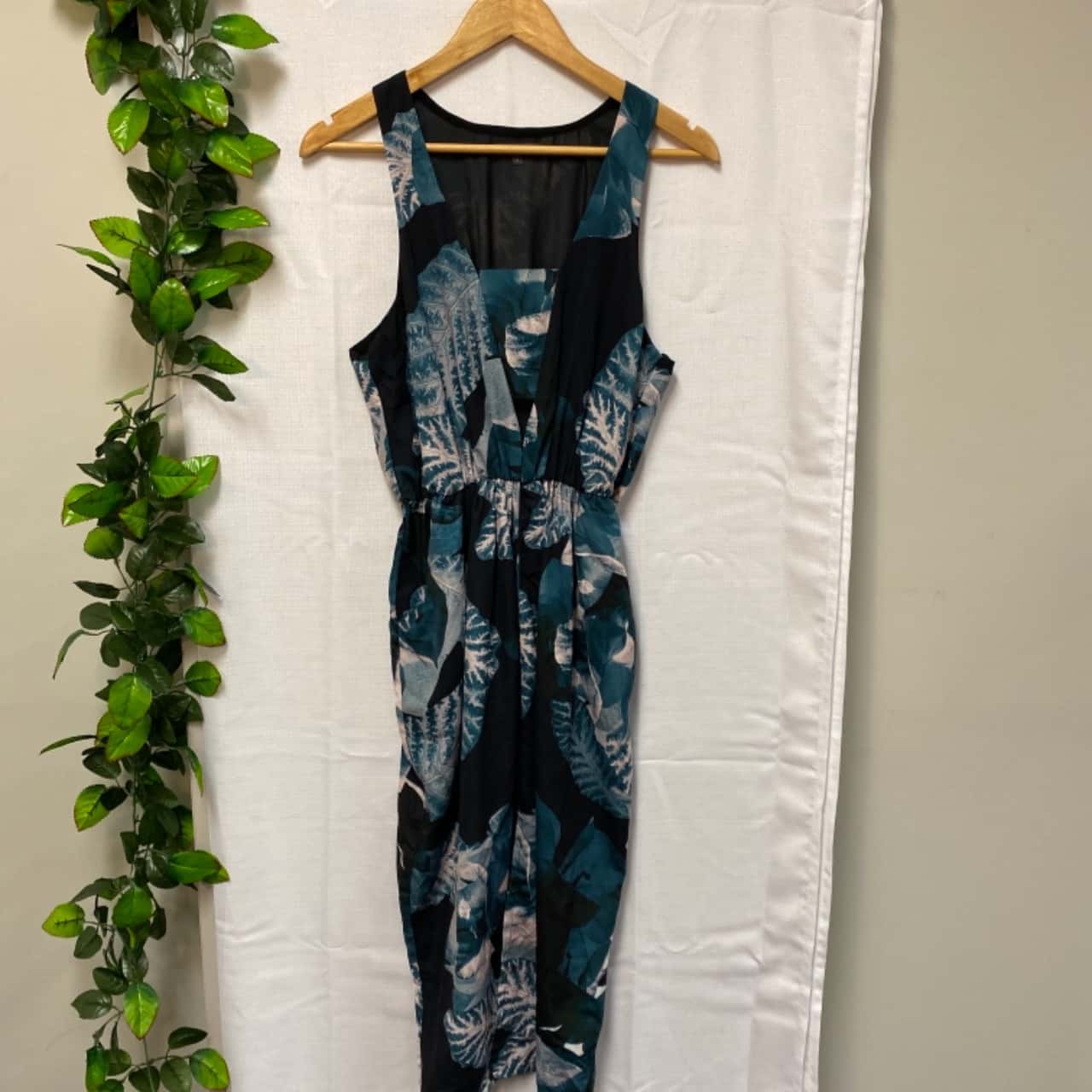 Sheike Dress Size 12