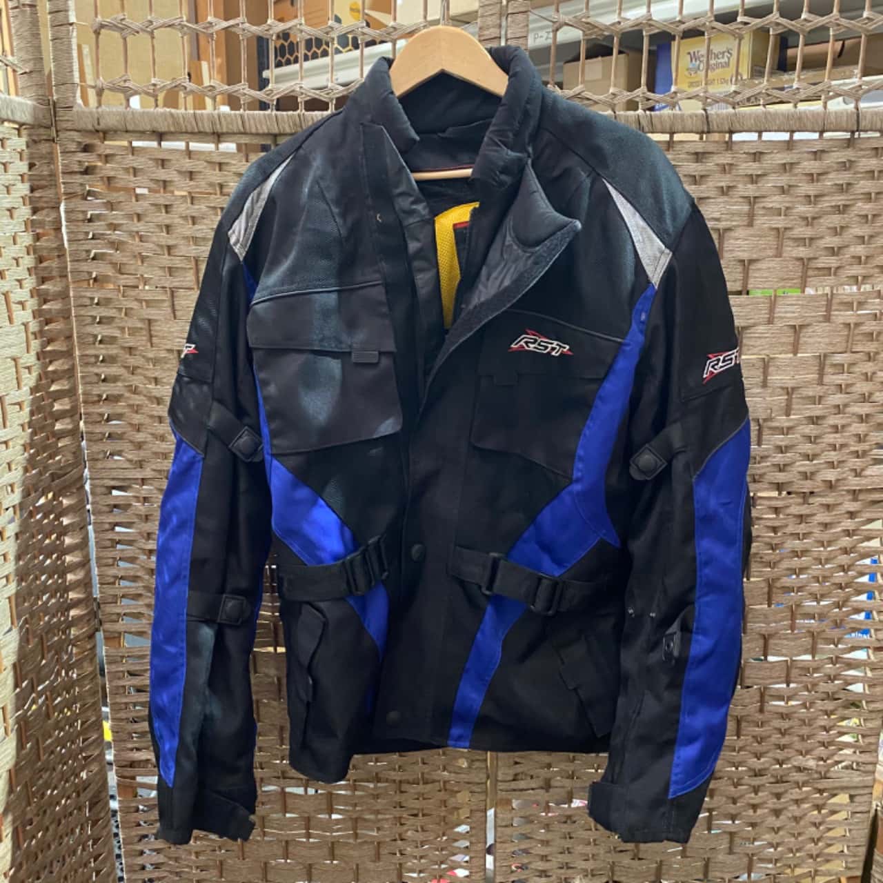 RST Performance Jacket Size M (s)