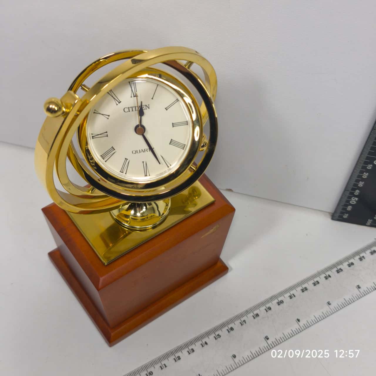 Quartz Citizen Gyroscopic Clock on Wooden Stand Working As Is (s)