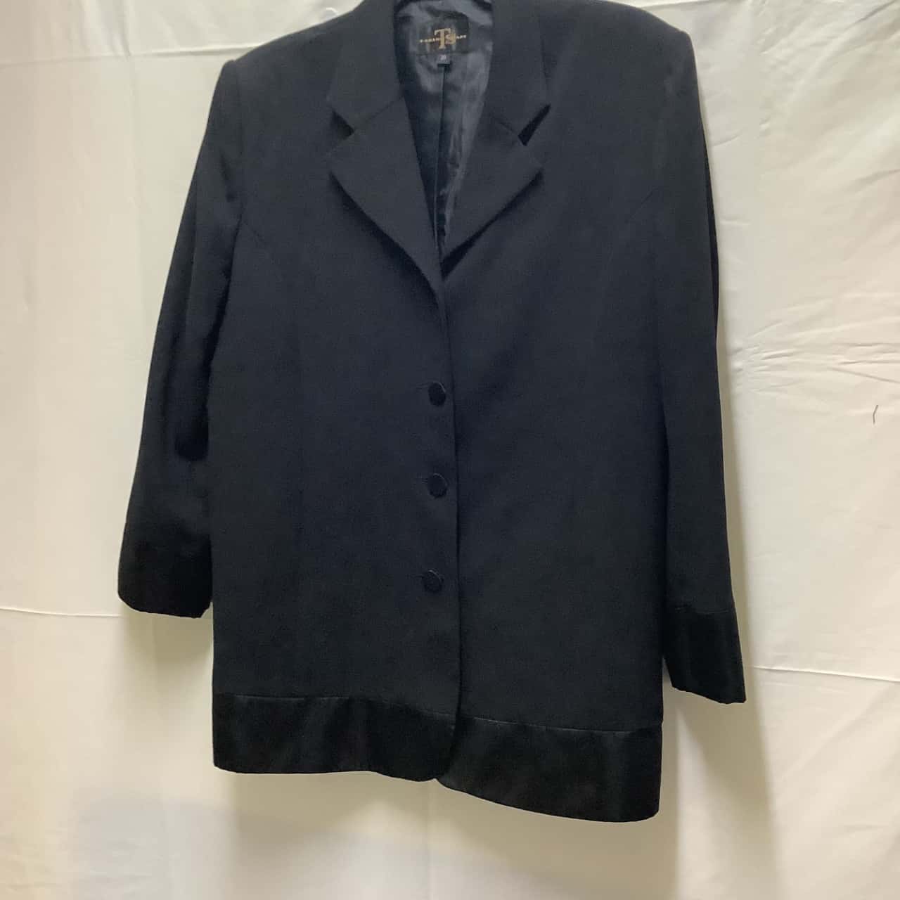 Taking Shape Size 20 Womens Black Jacket(s)