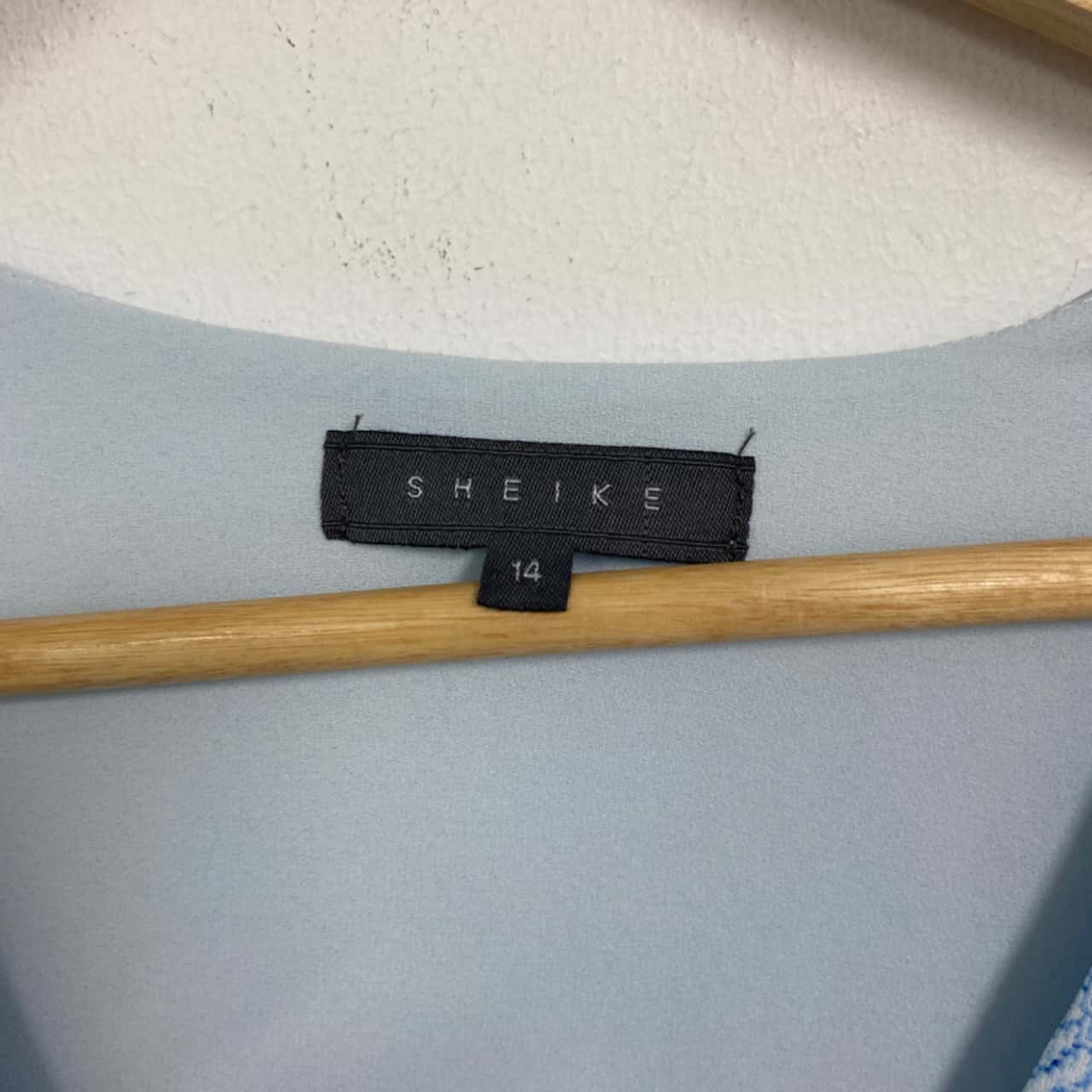 Sheike Womens Size 14 Formal Dress / Long Sleeve Blue (s)