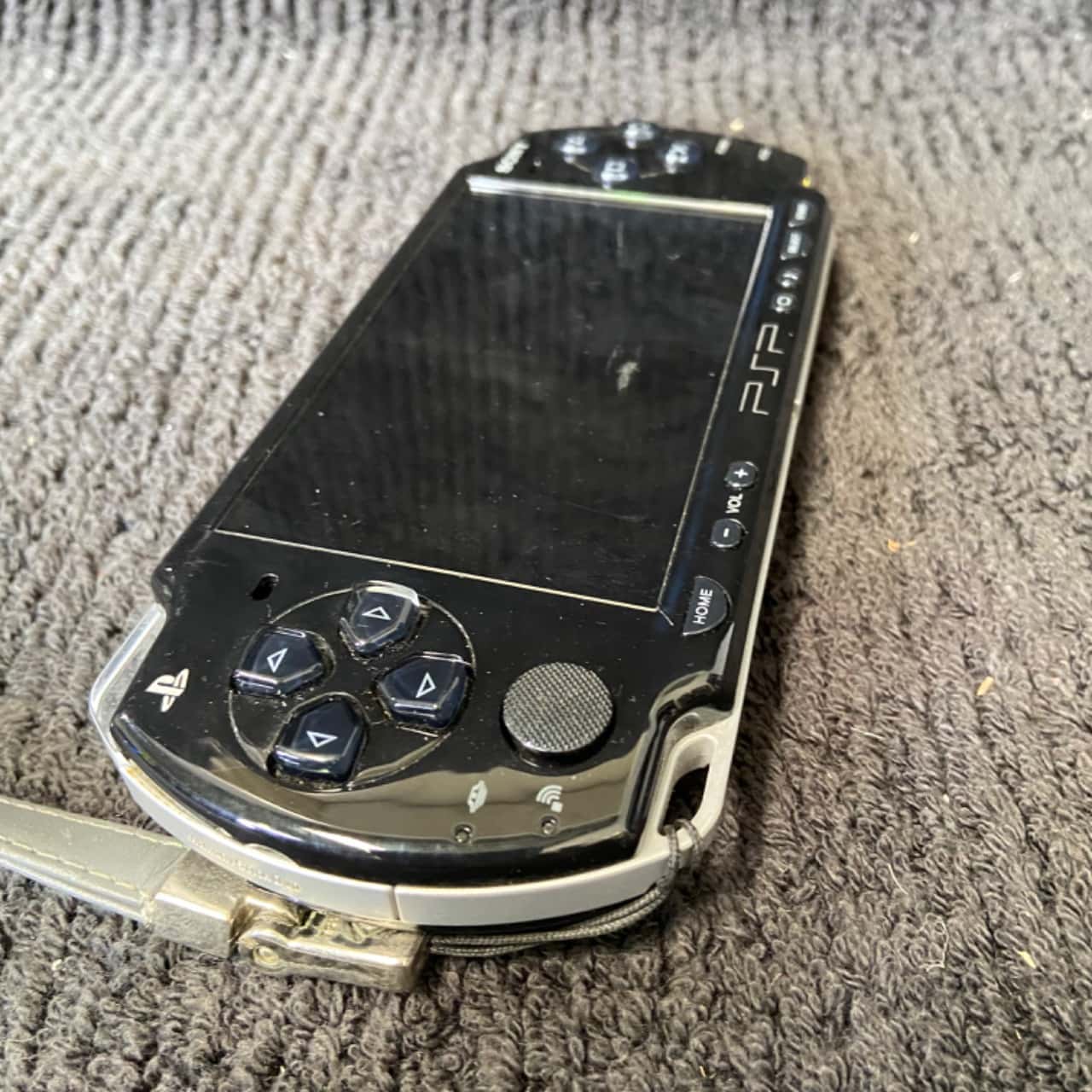 Sony PSP (Black) Handheld w/ 5 Loose Games - No Battery(s)
