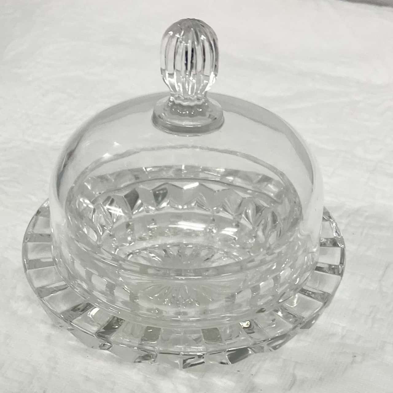 Vintage Mikasa Glass Butter Bell Condiment Dish in original box 15 cm diametre-gorgeous (s)
