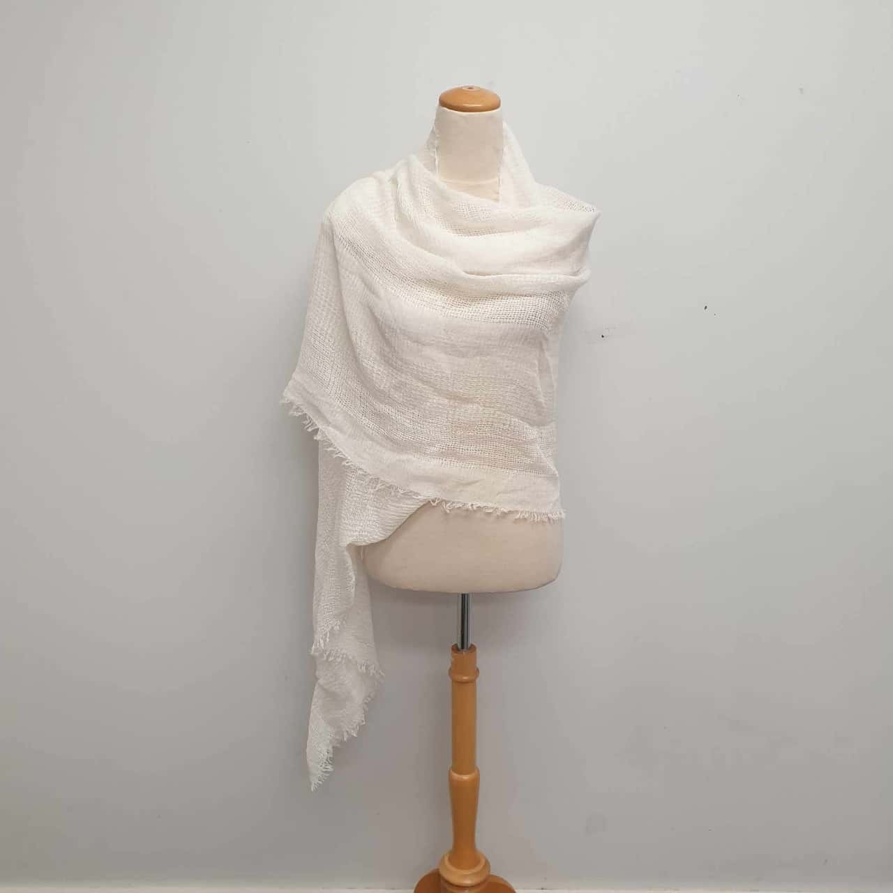 Amber Rose Rockman's /Feminine & Elegant /Vanilla Coloured /Open Weave ...