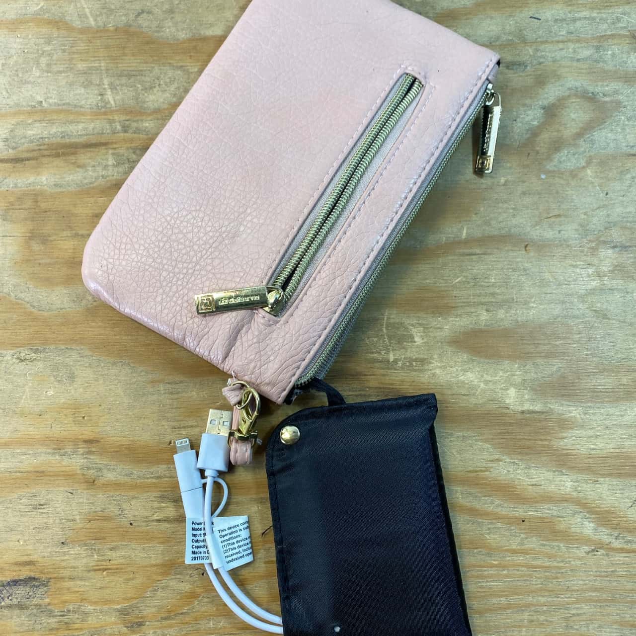 Womens Pink Purse with power bank