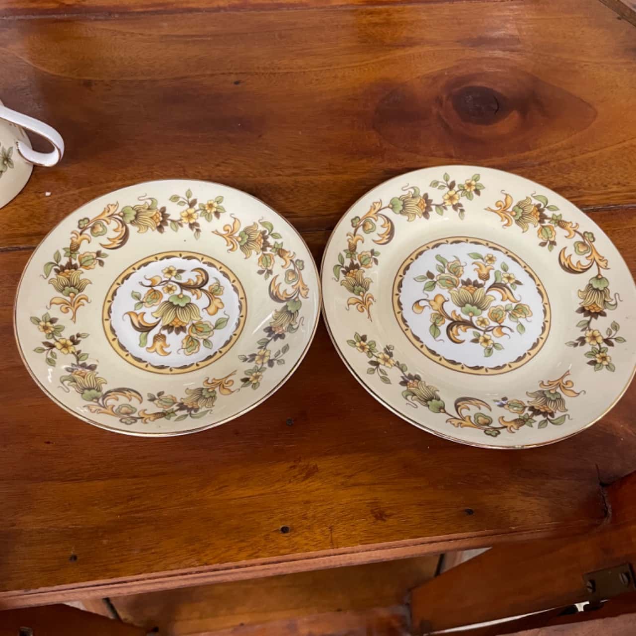 Vintage Elizabeth 'Autumn Song' Teacup (Espresso Cup), Saucer & Plate ...