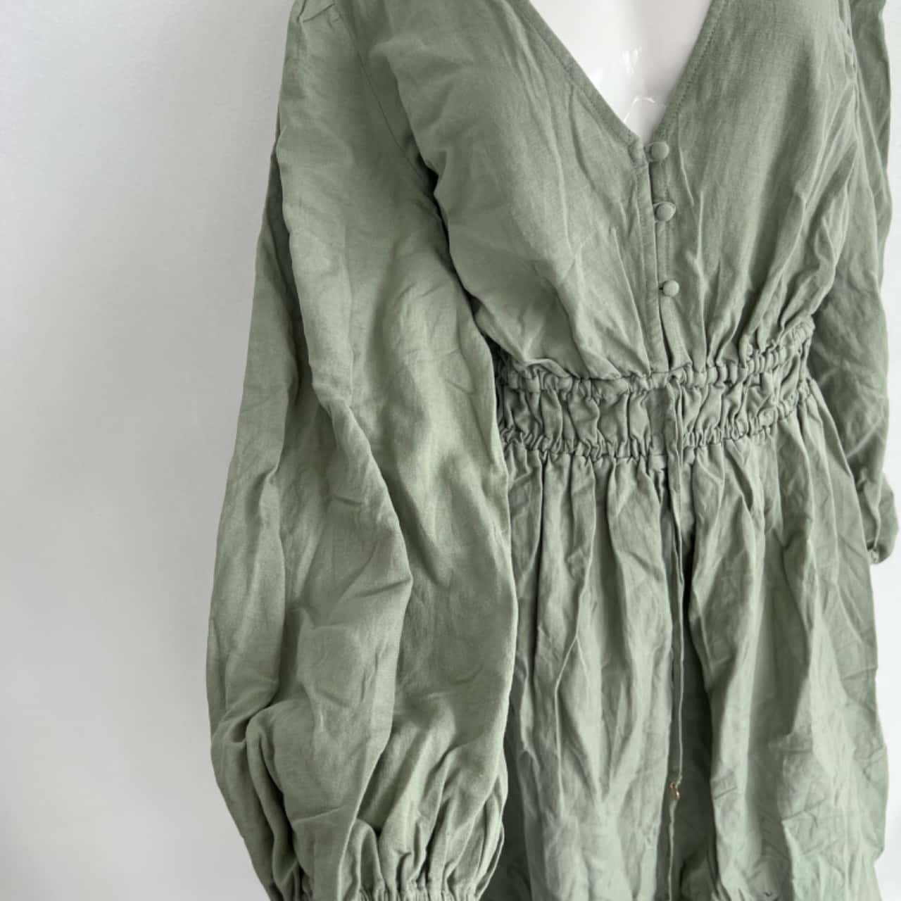 THE FATED BRAND NEW Linen Trissy Midi Dress in Sage Green Size 14(s)