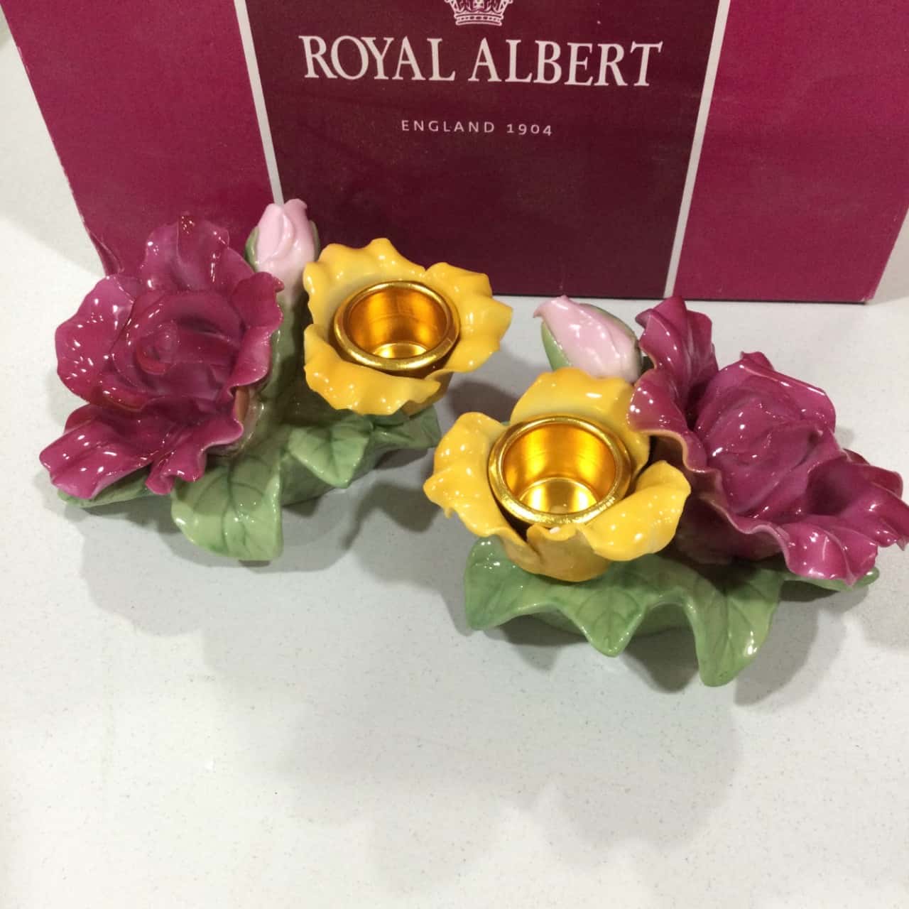 Royal Albert, Pair Of Candle Holders(s)