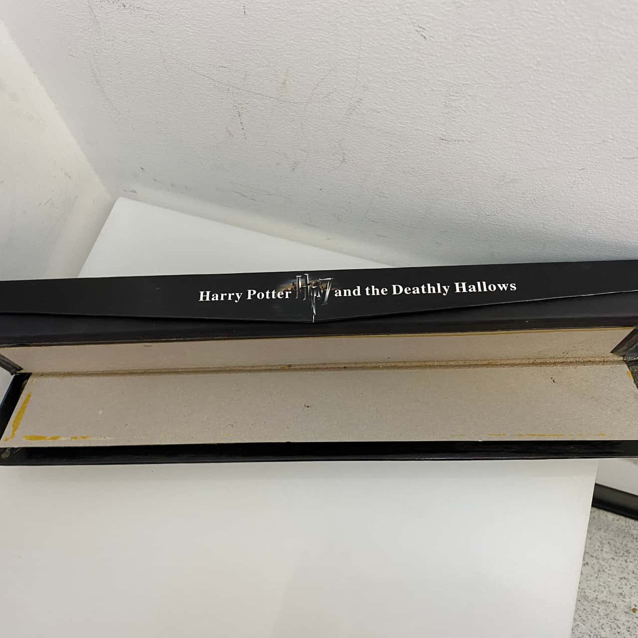 Harry Potter & The Deathly Hallows Wand with Ollivanders Wand Box