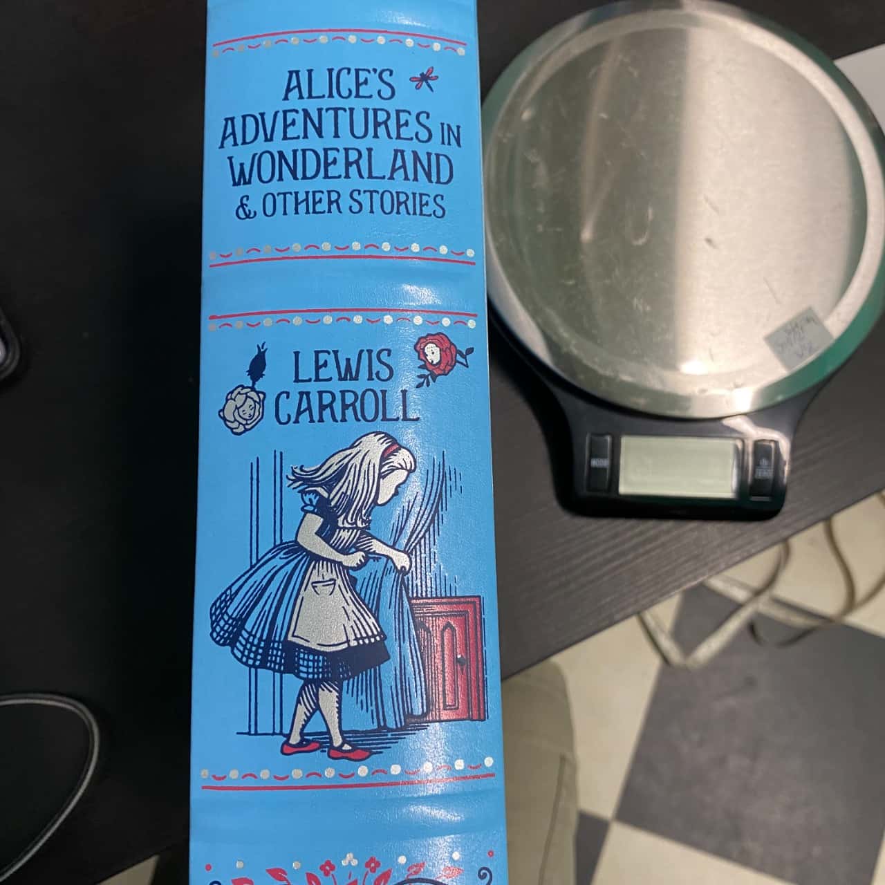 Alices Adventures in Wonderland and other stories.(s)