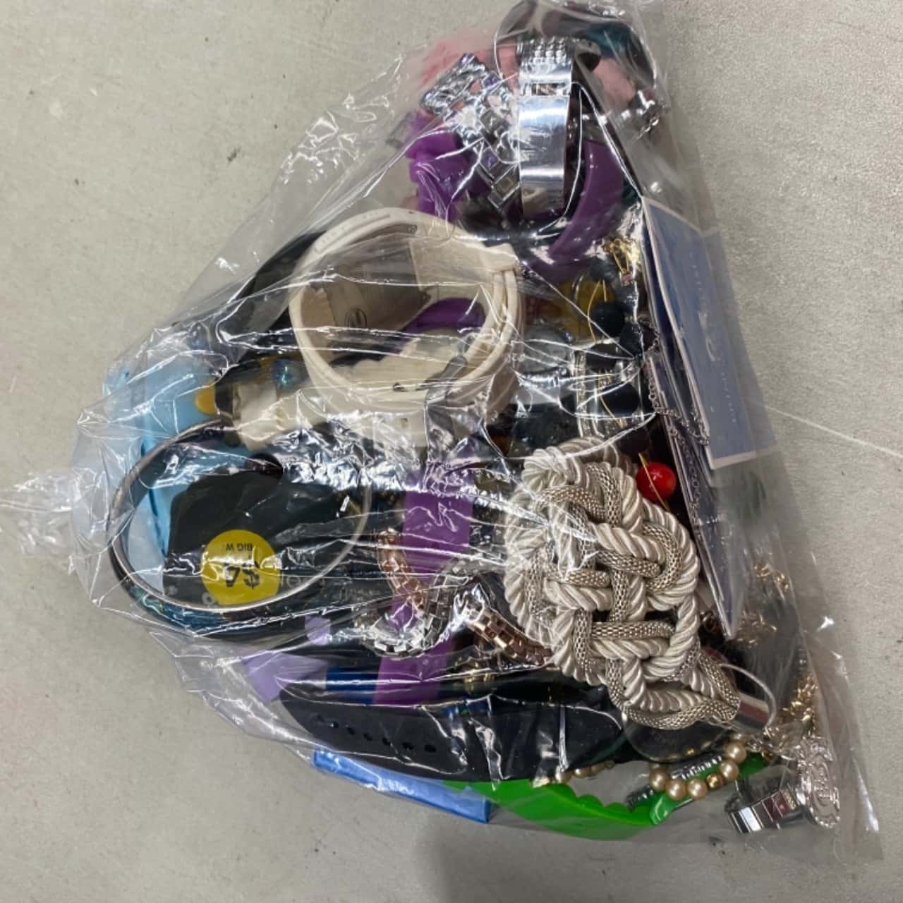 Assorted Jewellery Womens (s)