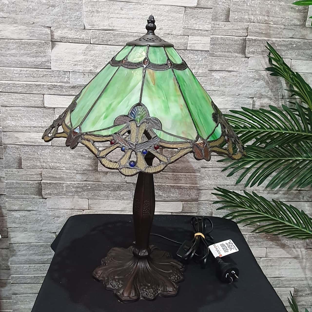 Vintage Tiffany Style 48cm Leadlight Table Lamp