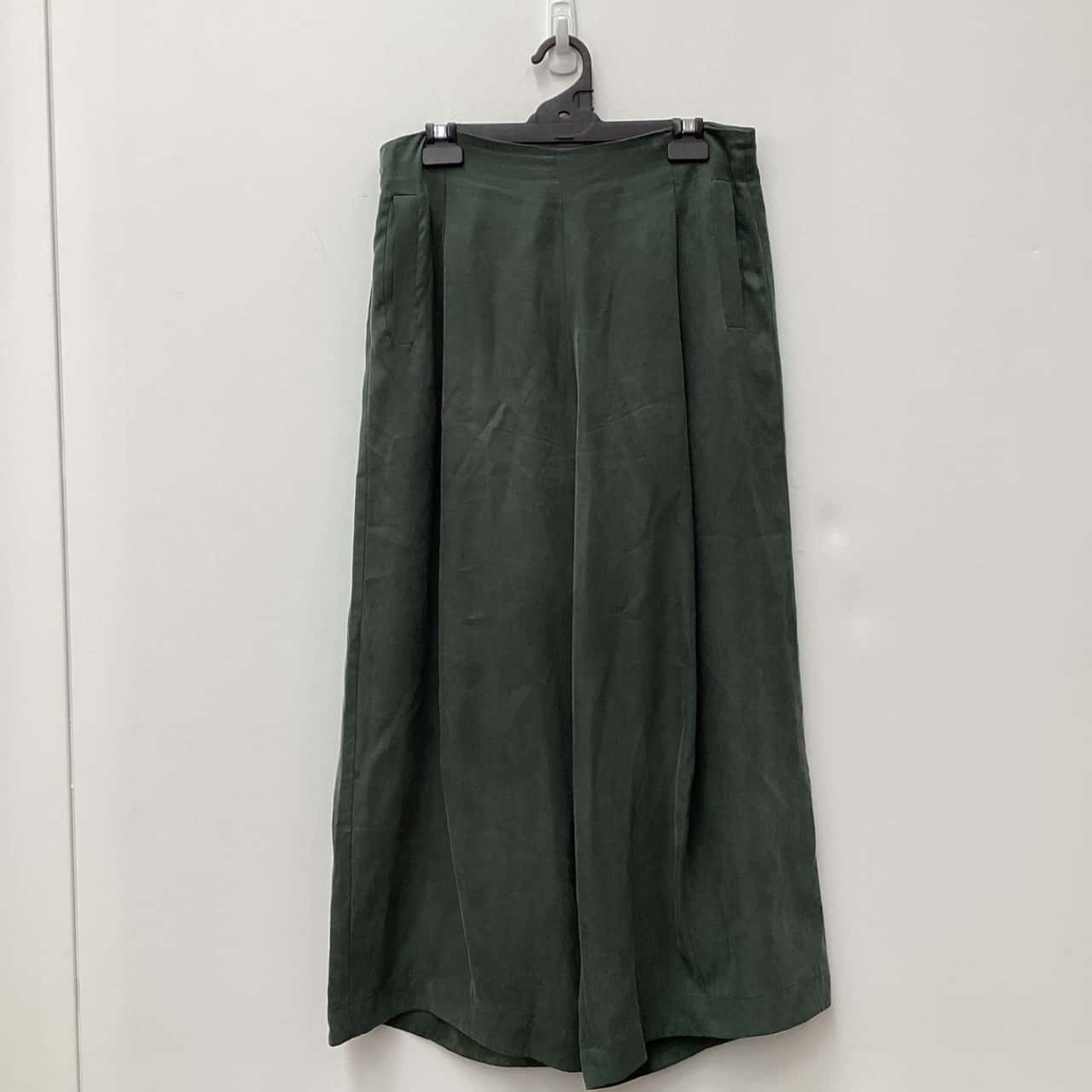 Alpha60 Womens Pants Size L Wide Leg Green(s) - Used Good | Salvos Stores