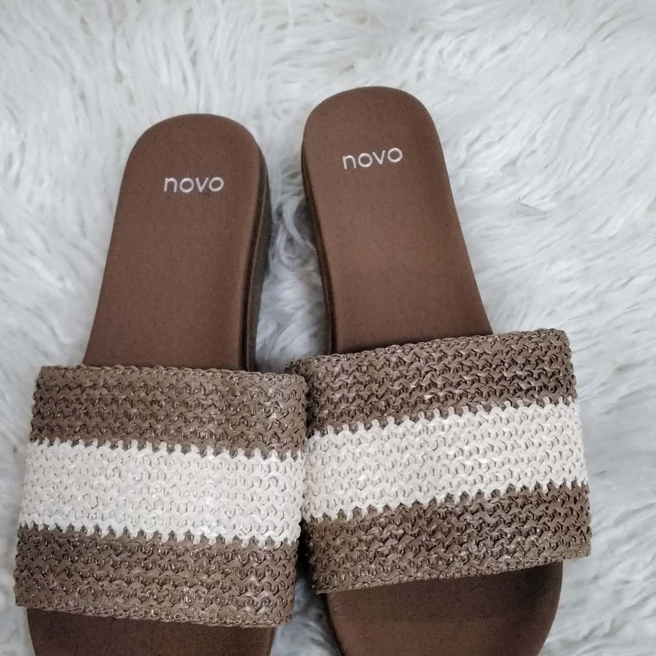 Novo Womens Size 8 Beige / Cream Slides BNWOT (s)