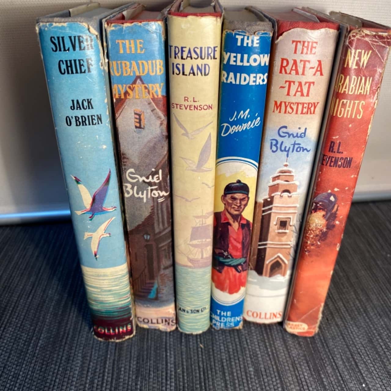 Classic children’s book bundle 1950s treasure island ,silver chief ...