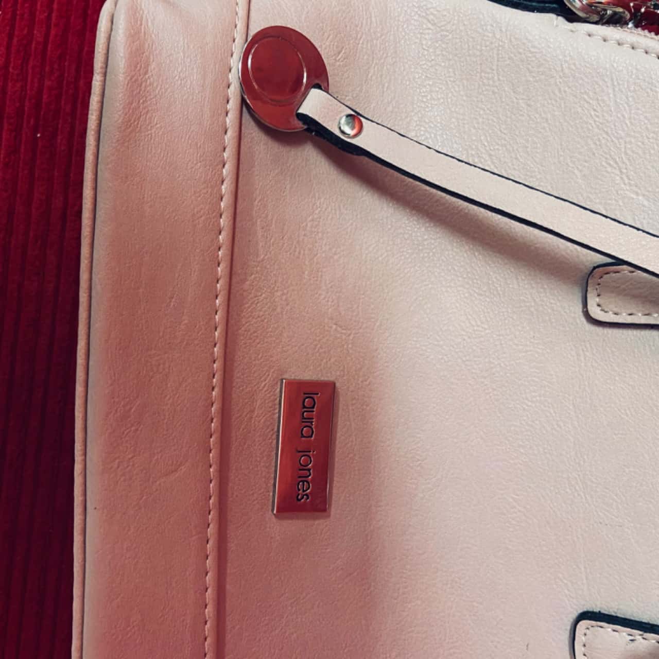 Laura Jones Womens Compact Cross Body Bag / Handbag Salmon Hue (s)