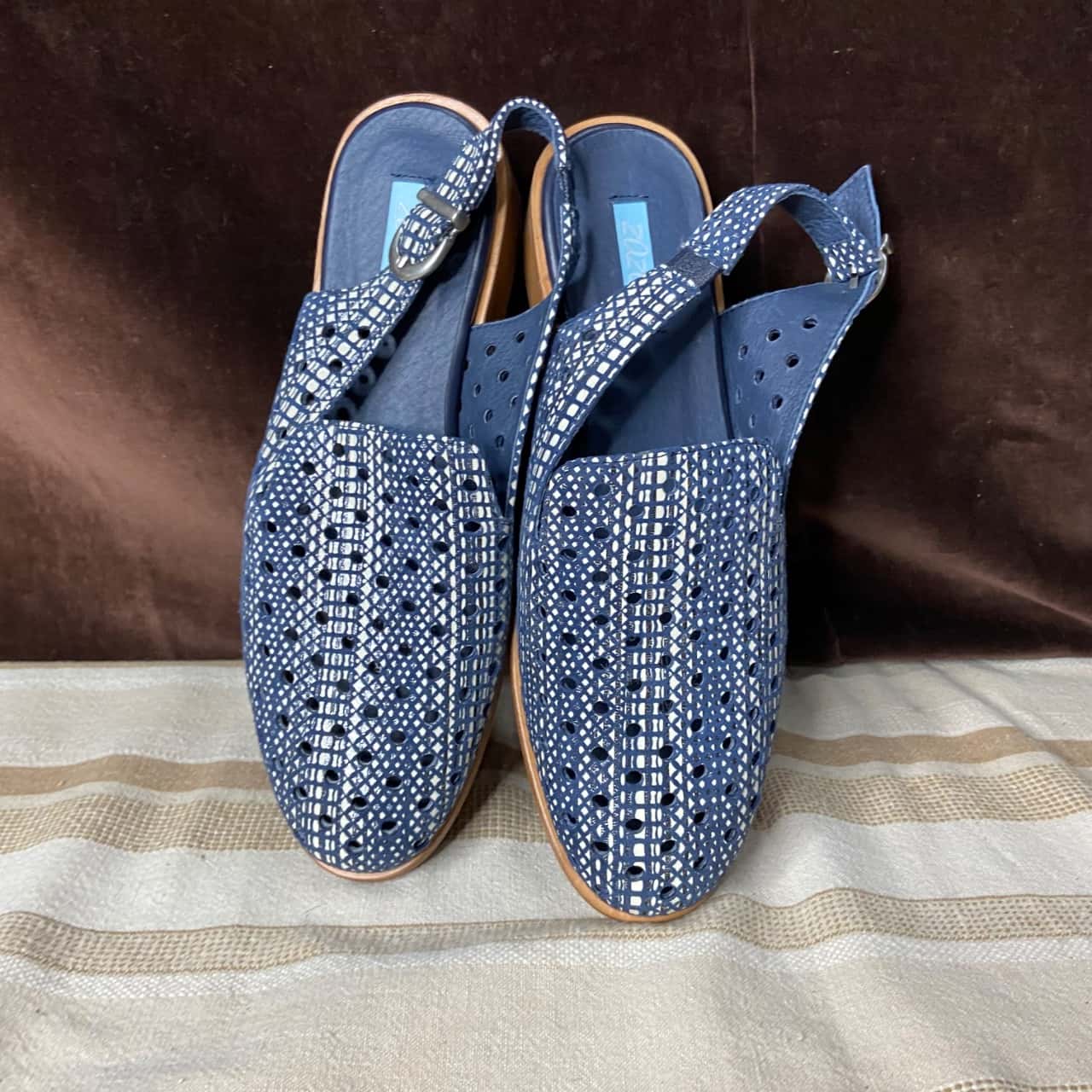 Zazou Sling Back Soes Size 37 Blue / White (s)