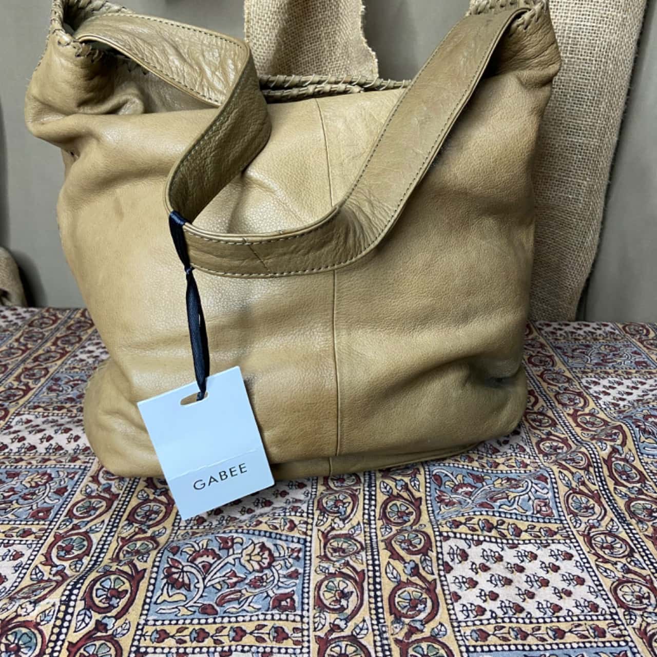 BNWT Gabbee ‘Aurora’ Handbag Olive (s)