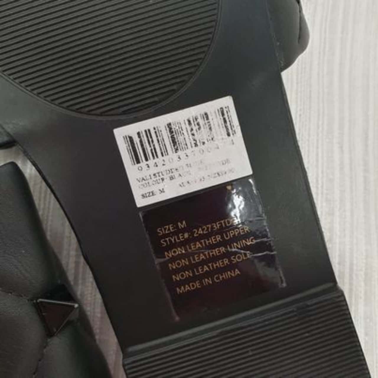 Decjuba Gorgeous Studded Flats / Slipper / Slides / Casual Shoes Size M ...