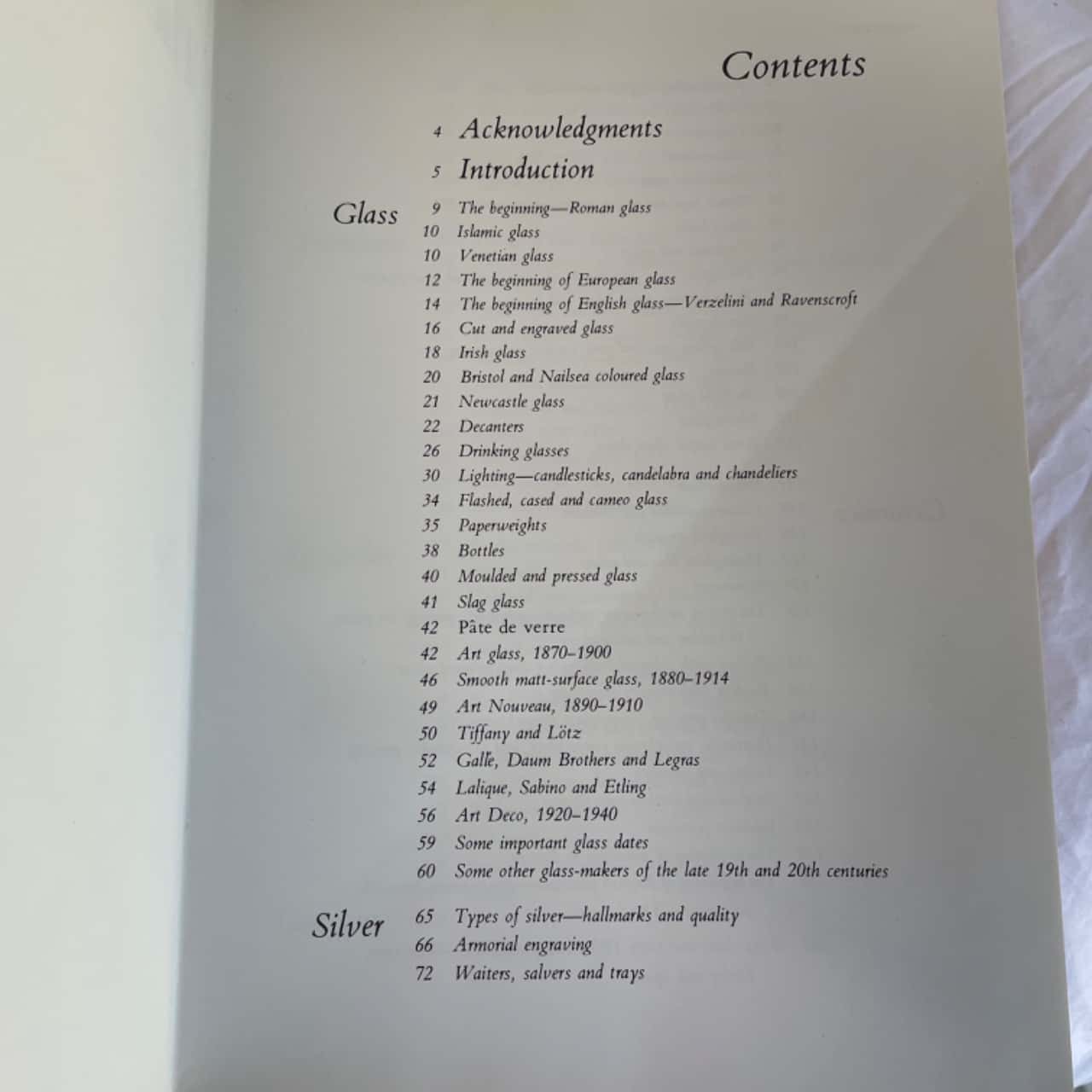 The Antique Buyers Handbook for Australia by Peter Cook(s)