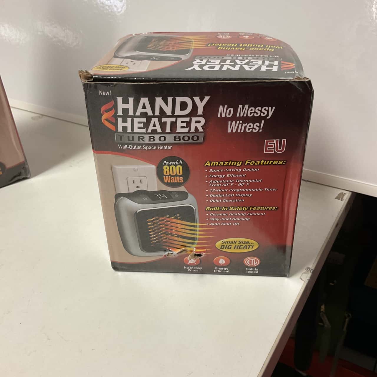 Handy heater turbo 800 plug in heater