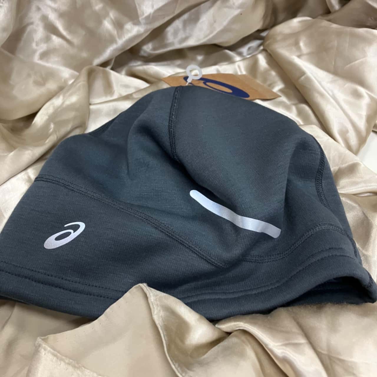 Asics Lite Show Beanie Womens Grey