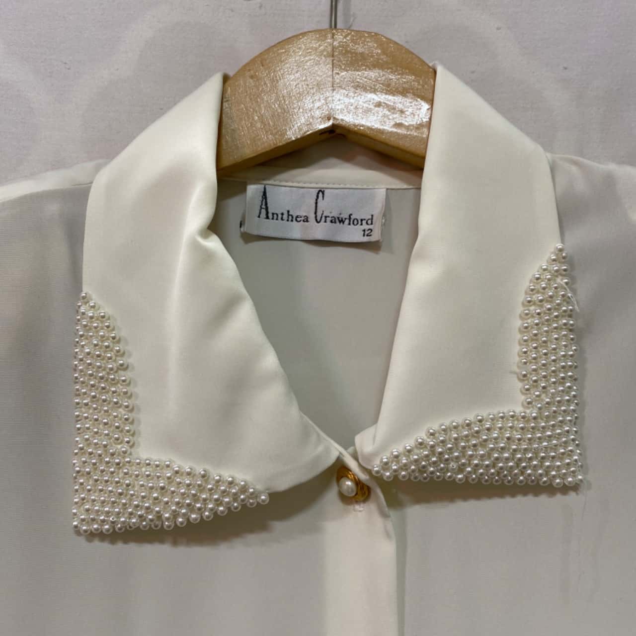 Women’s Anthea Crawford Size 12 Long Sleeve Cream Button Up Shirt(s)