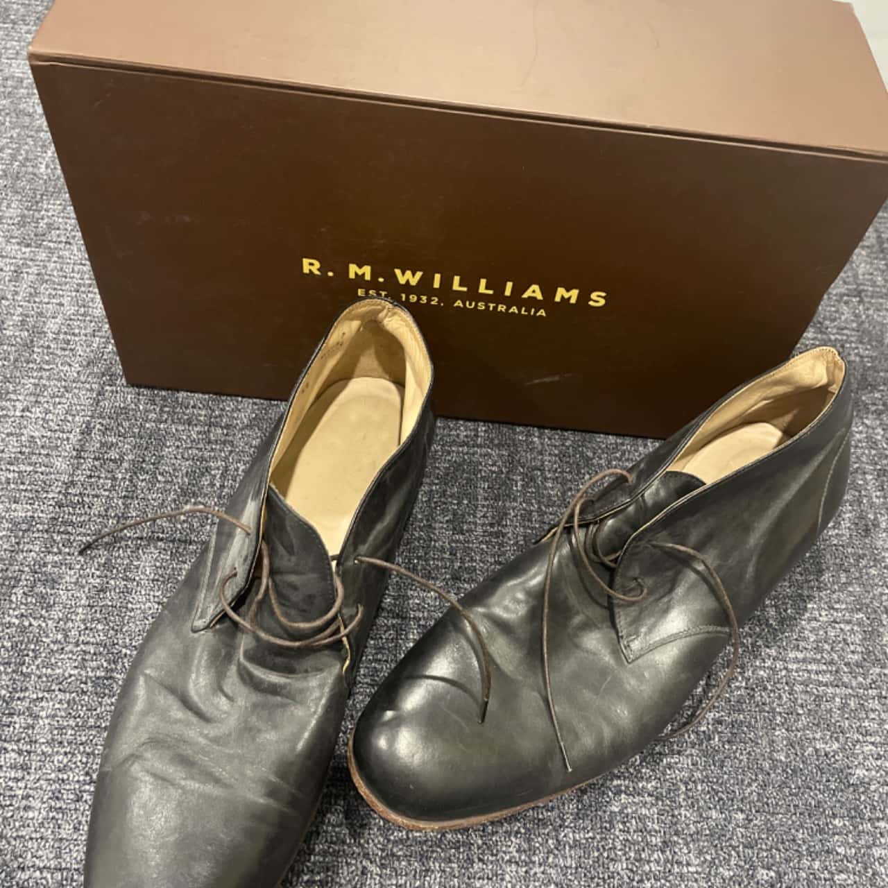 R.M. Williams Mens Size 13 Black